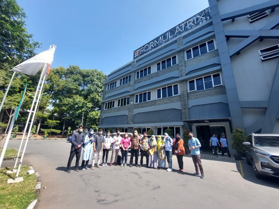 Program Studi teknologi Informasi Melakukan Kunjungan Industri ke ...